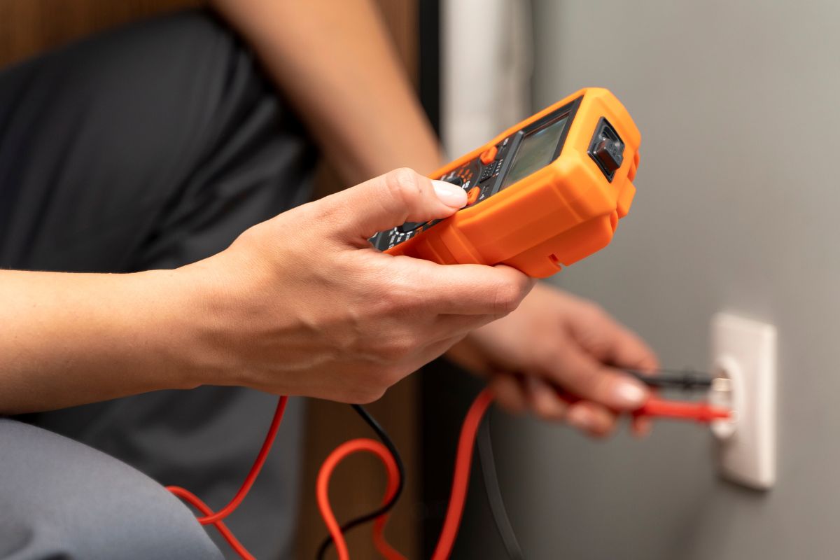 Leakage Current Tester คืออะไร ทำไมถึงต้องให้ความสำคัญ?